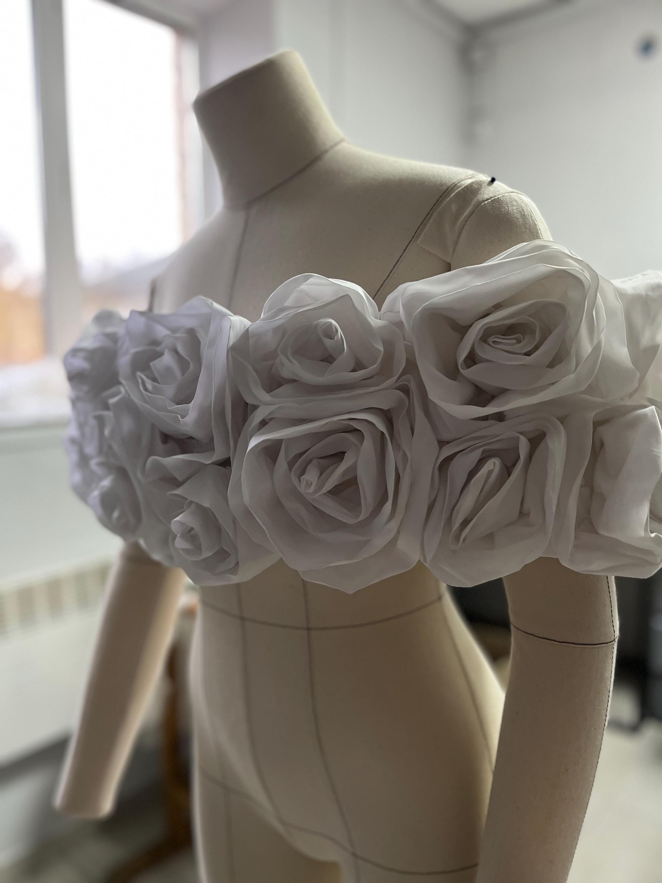 White Wedding Cape With Roses,3d Roses, Shoulder Decoration,wedding ...
