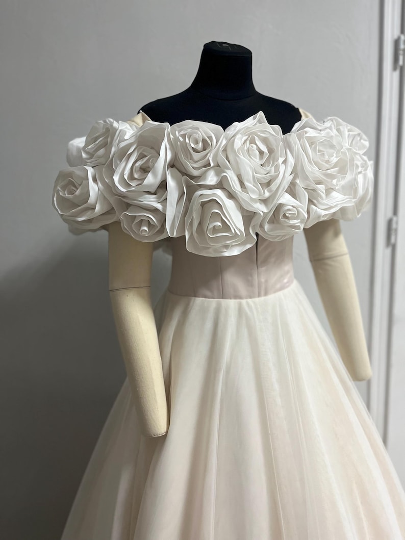 White Wedding Cape With Roses,3d Roses, Shoulder Decoration,wedding ...