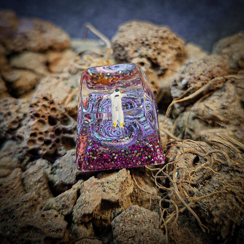 Astronaut Artisan Kecap, Custom Keycap, Character Keycap, Birthday Gift ...