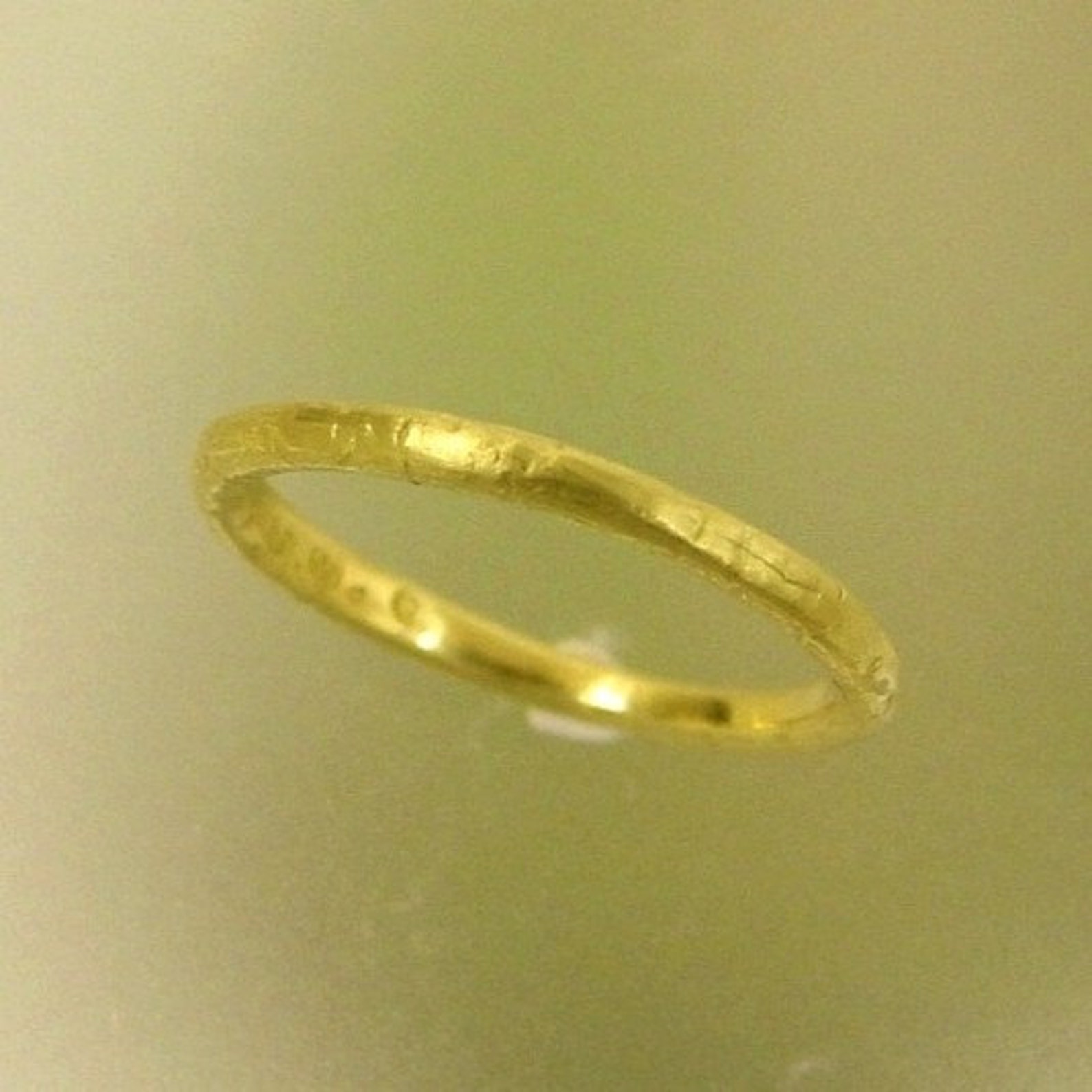 Womens Wedding Ring Rustic Wedding Band 18k Yellow Gold - Etsy