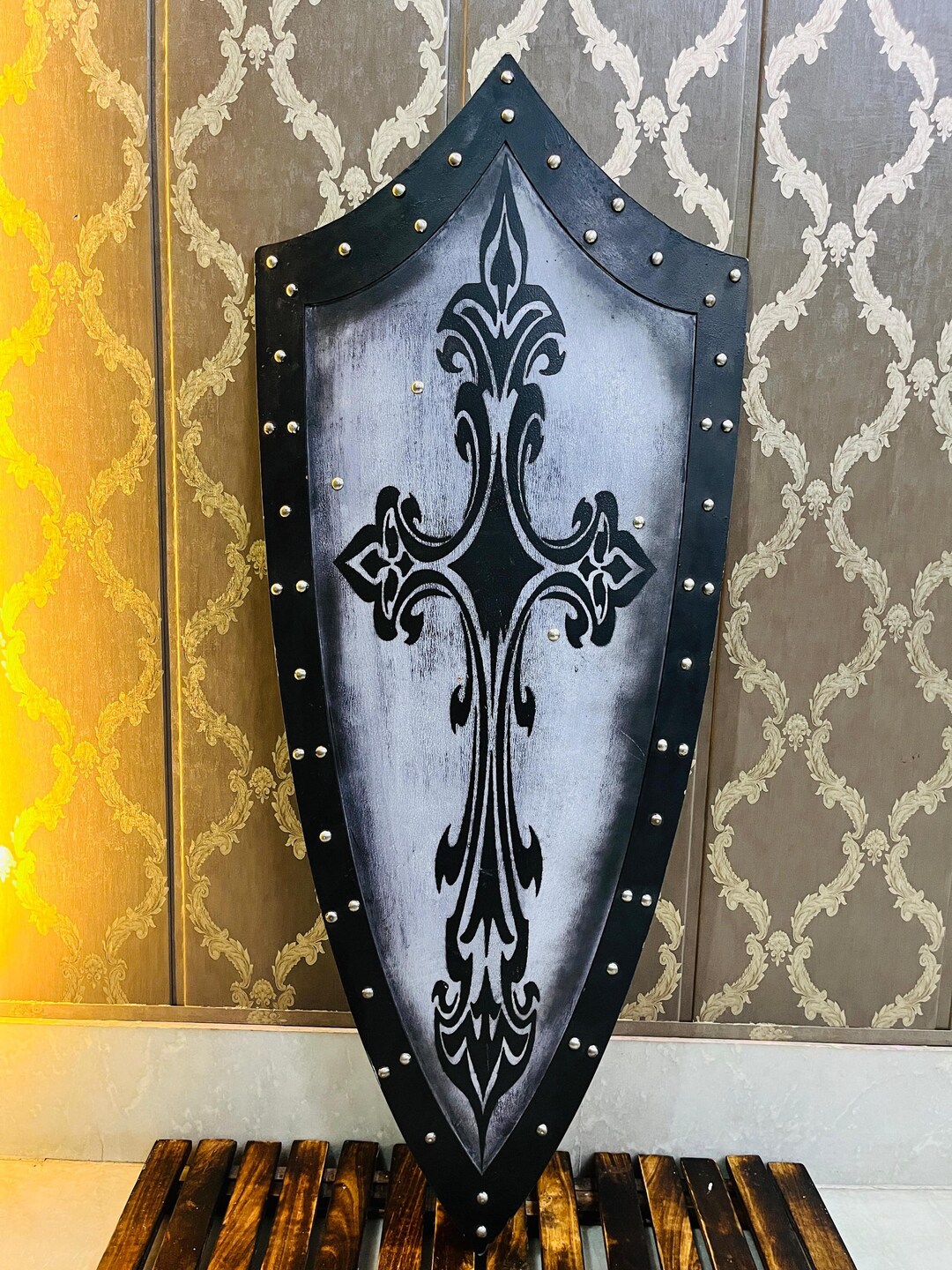 Templar Shield - Medieval Knight Cross Wooden Templar Heater Shield ...