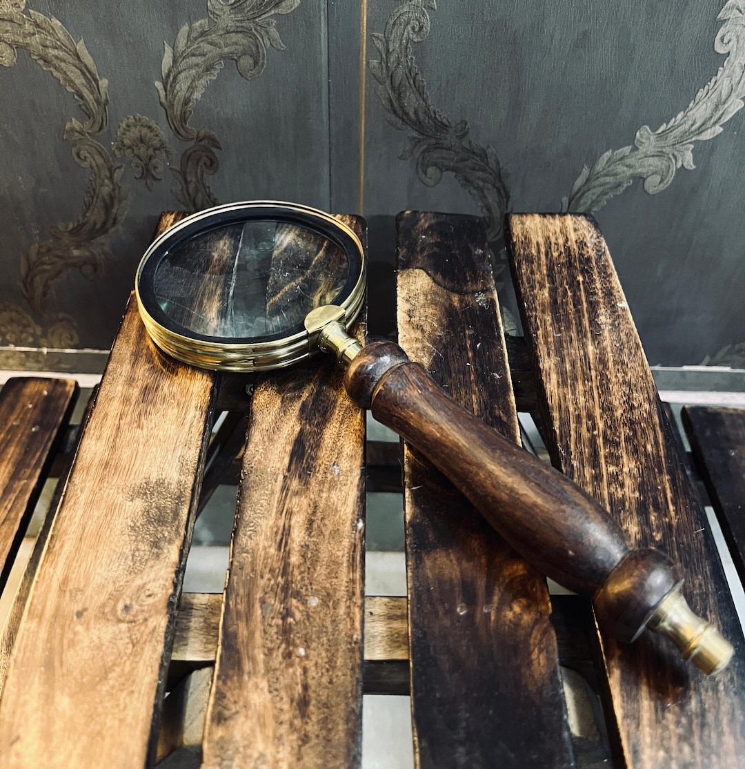 Antique Brass Magnifying Glass: Vintage Maritime Decor, 8.5