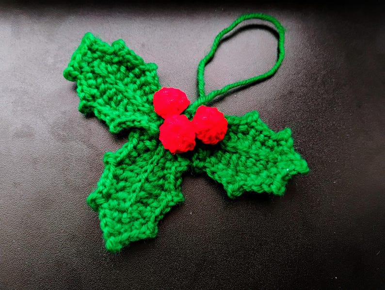 Crochet Holly Leaf Pattern: Beginner-friendly Holiday Decor (PDF ...