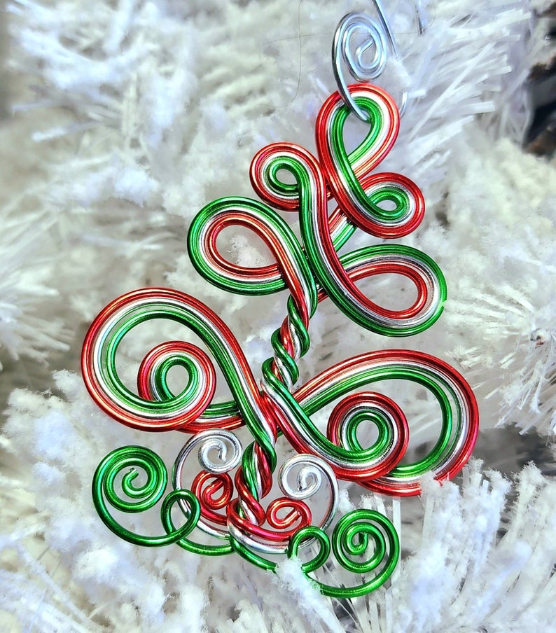 Celtic Christmas Tree Ornament With a Twist. - Etsy