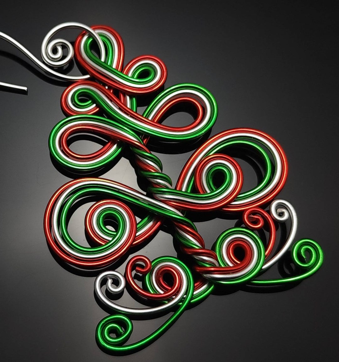 Celtic Christmas Tree Ornament With a Twist. - Etsy