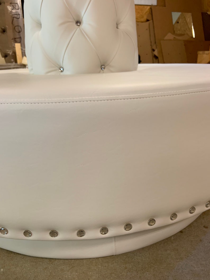 White Round Bench White Circular Sofa Tufted Circle Sofa Banquette ...