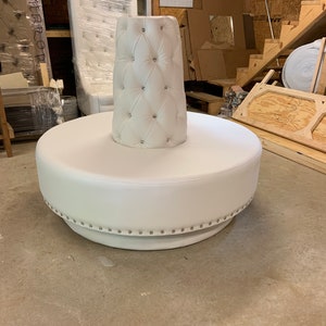 White Round Bench White Circular Sofa Tufted Circle Sofa Banquette ...
