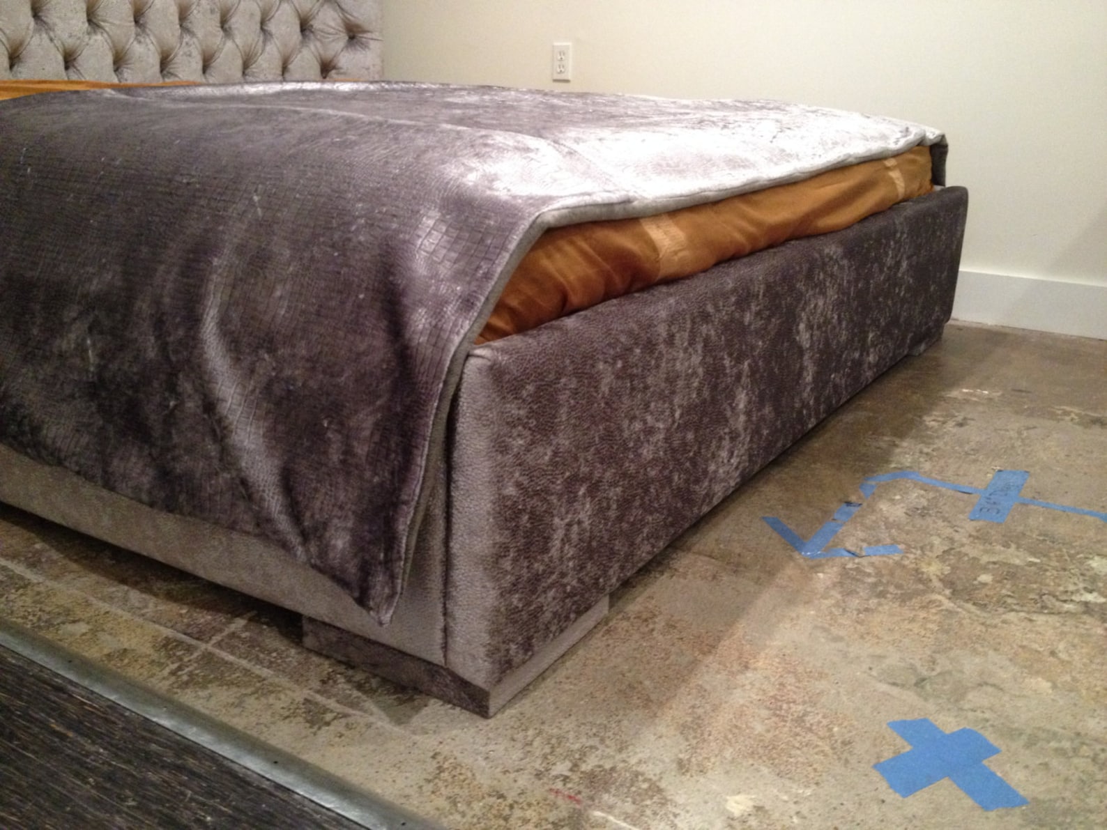 King Size Wing Tufted Bed | Etsy