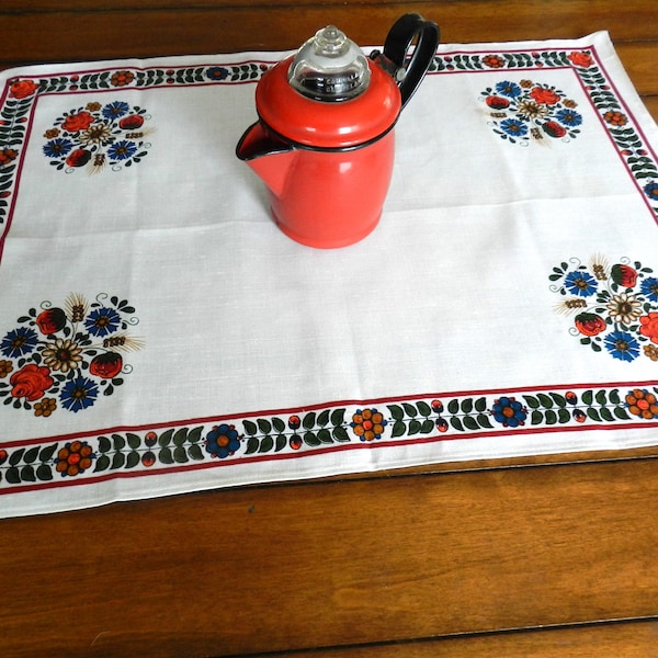 German Table Runner - Etsy