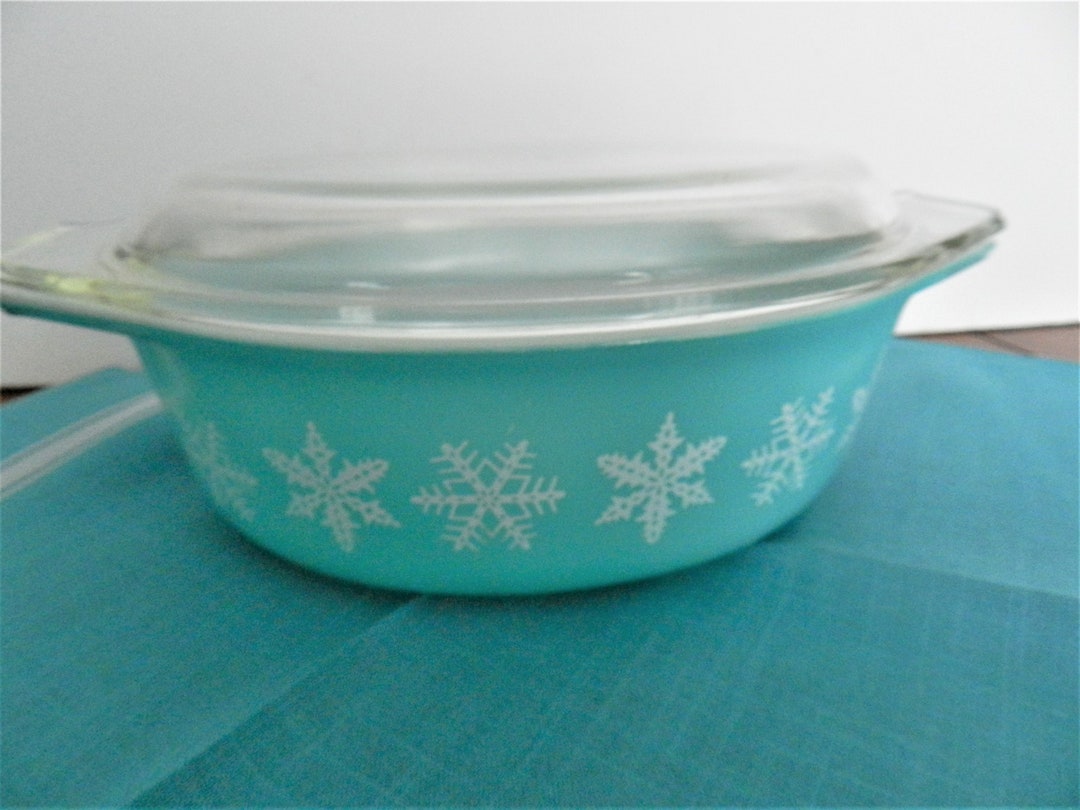 Pyrex Turquoise Snowflake Casserole, Pyrex Turquoise Covered Dish ...
