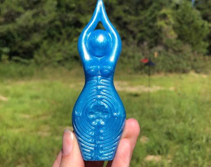 Know Labyrinth Goddess Sacred Path Statue - Aset Blue (figurine, Brigid ...