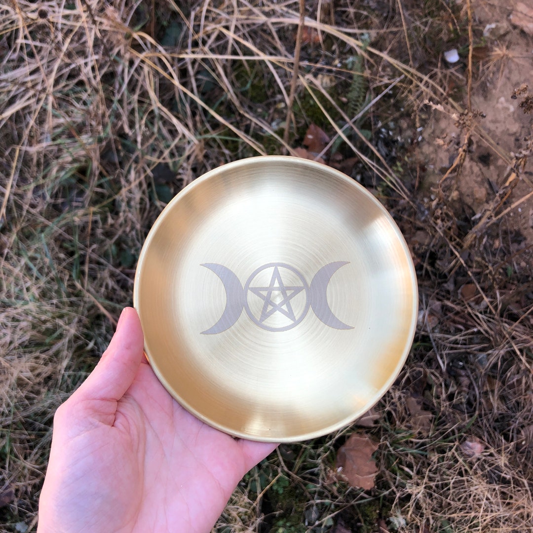 Triple Moon Altar Tray/centerpiece Steel 5 Inches Flat Round, Gold Tone ...