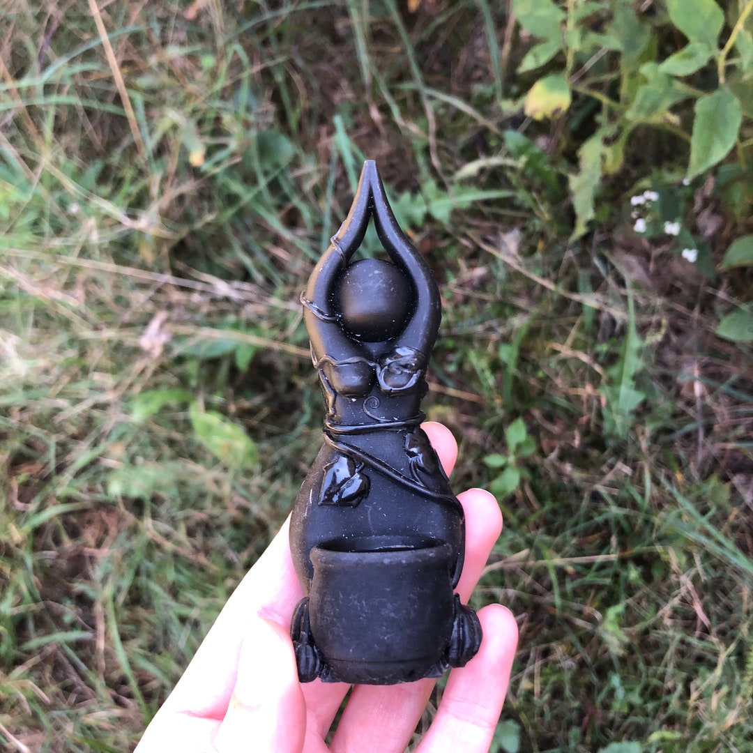 DIVINE IMPERFECTION Cauldron Goddess Statue Black statue, Witch, Wiccan ...