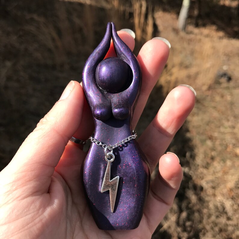 Oya Story Goddess Statue orisha River Lightning Priestess - Etsy