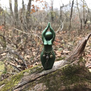 Gaia Story Goddess Statue (statue, Figurine, Gaea, Earth Goddess ...