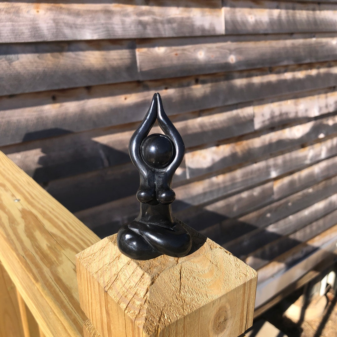 DIVINE IMPERFECTION - Experimentelle Meditations-Göttin Skulptur ...