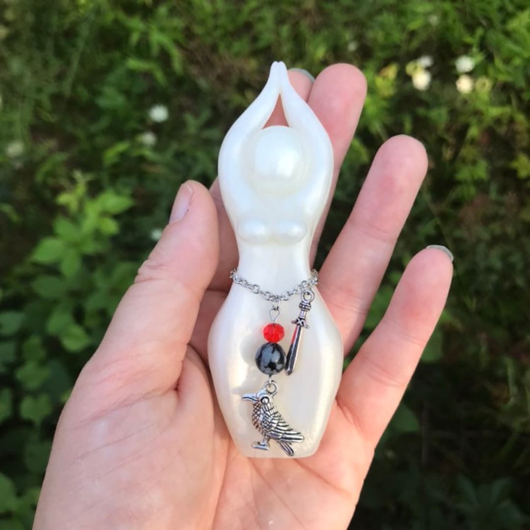 Badb Catha Goddess Statue (statue, Crow, Raven, Warrior Goddess, Great ...