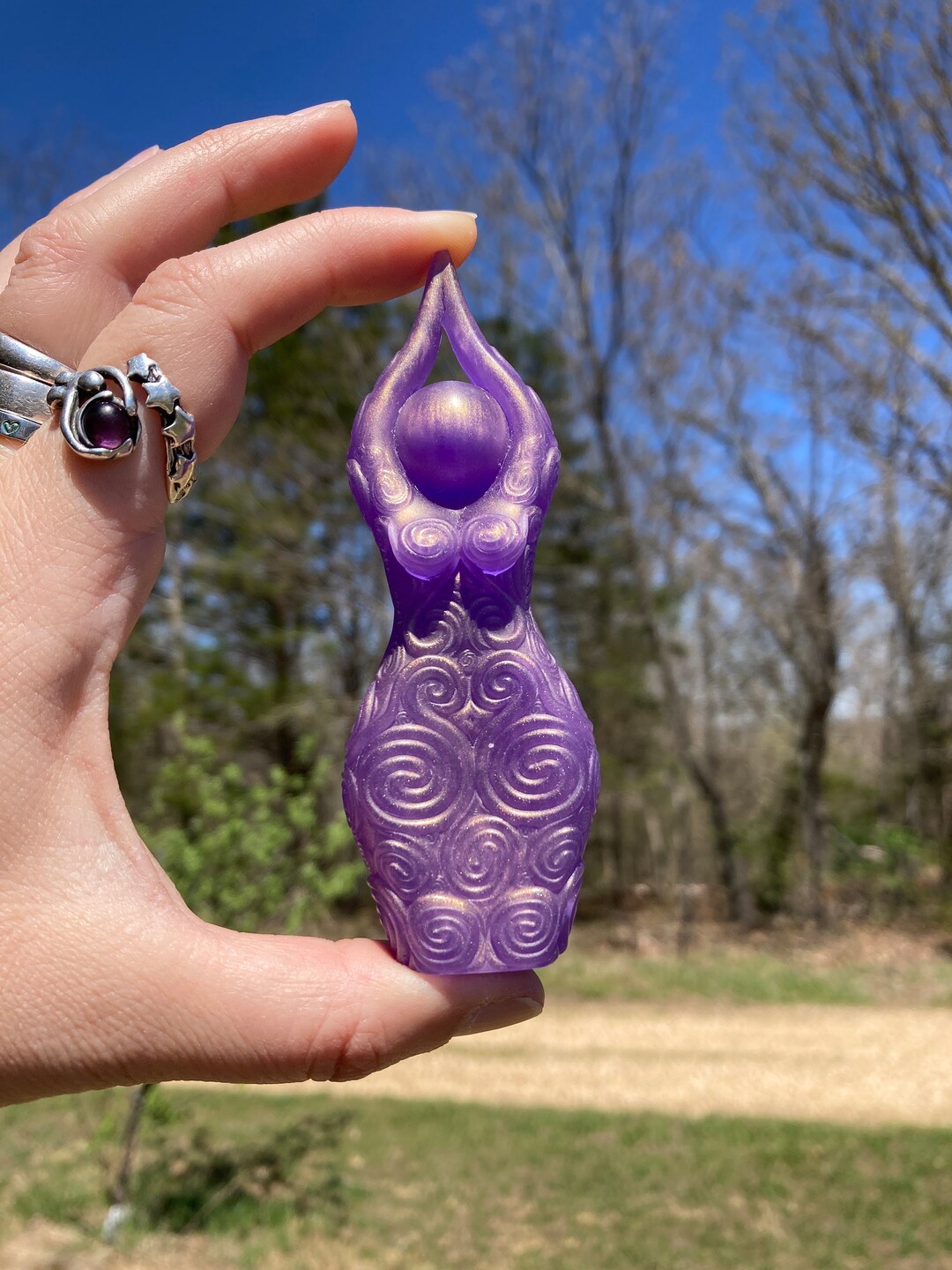 DIVINE IMPERFECTION Color Experiment Newgrange Goddess Statue, Lavender ...