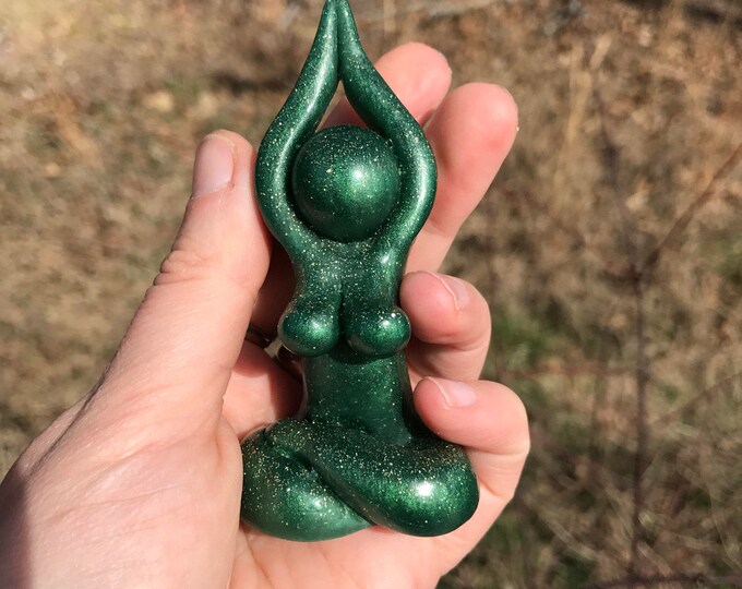 Earthprayer Meditation Yoga Goddess Statue sage Woman, Earth Goddess ...