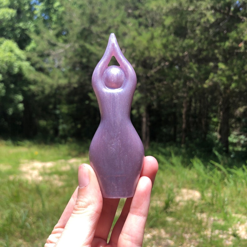 Ariadne Labyrinth Goddess Statue (sculpture, Priestess, Labyrinth) - Etsy