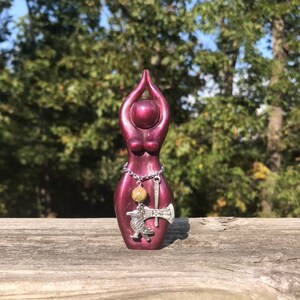 Macha Goddess Statue (sculpture, Figurine, Crow, Raven, Warrior Goddess ...