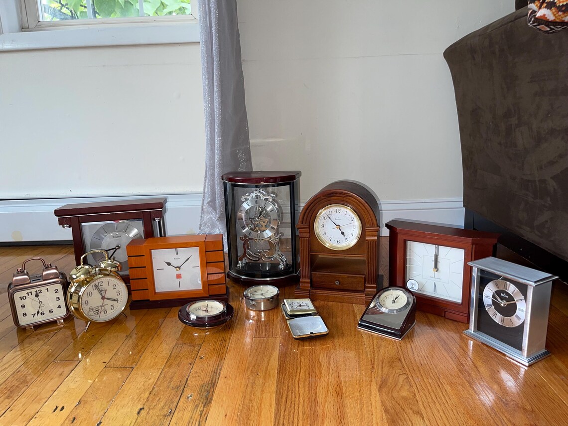 Bulova Quartz Vintage Dark Brown Table Top Clock - Etsy