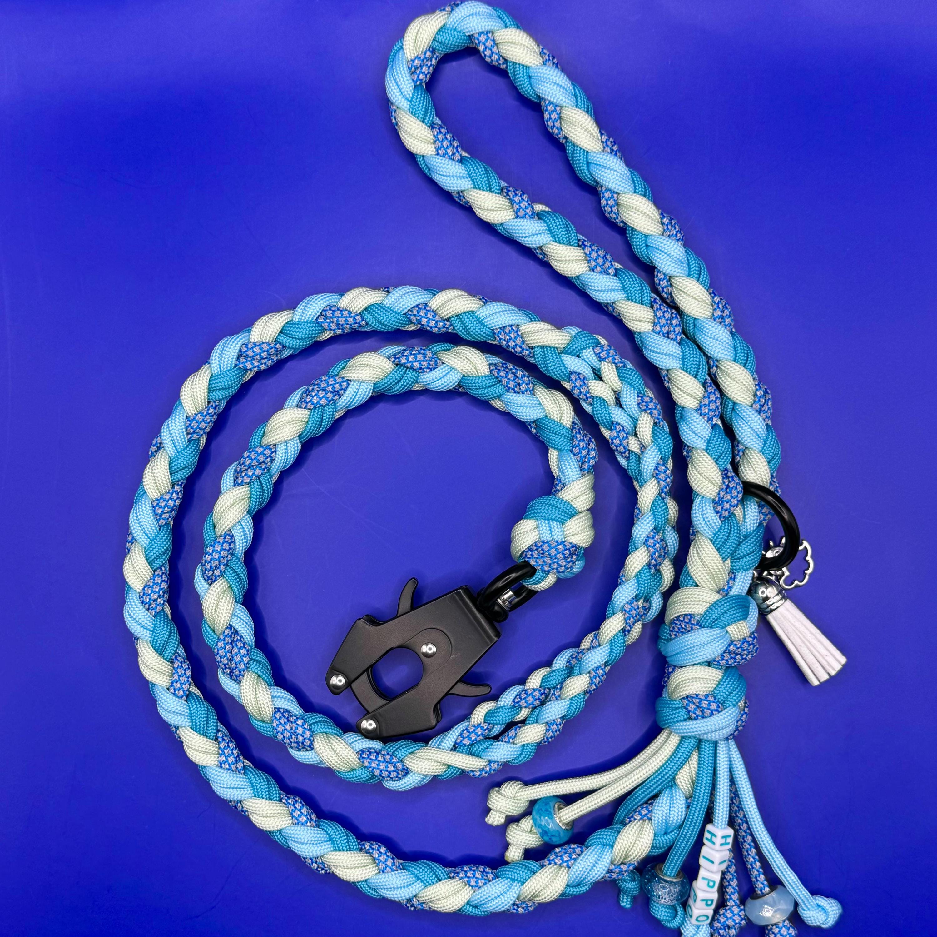 Neel Paracord Dog Leash With Swivel Frog Clip and Incorporated Traffic ...