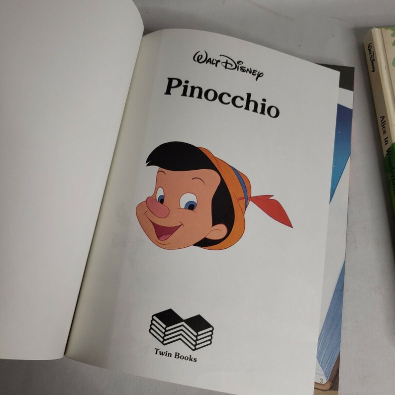 Walt Disney Classic Books Pinocchio & Alice in Wonderland Lot of 2 ...