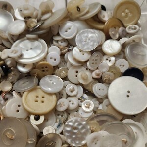 Large Lot Vintage Buttons Loose Buttons 4lbs - Etsy