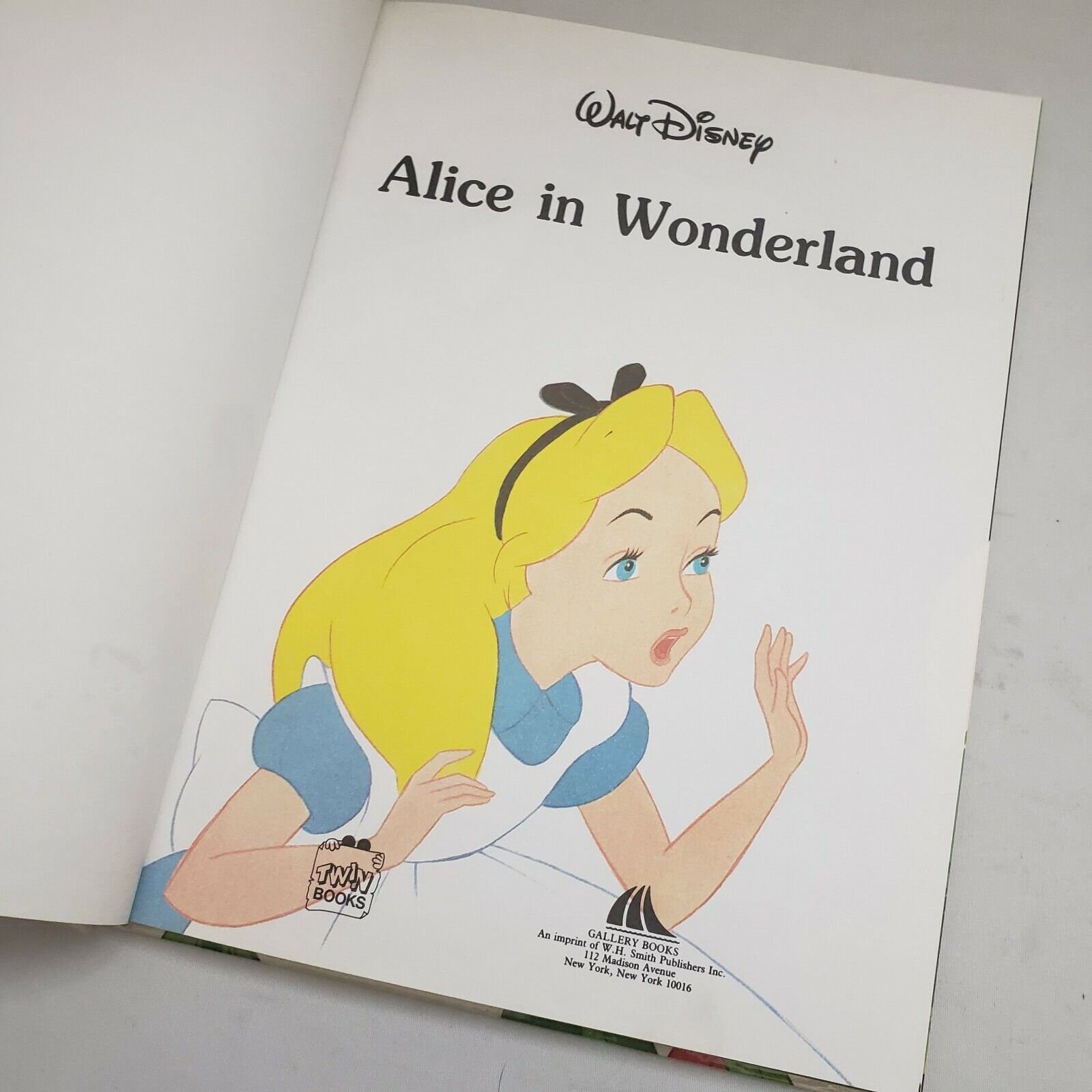 Walt Disney Classic Books Pinocchio & Alice in Wonderland Lot of 2 ...