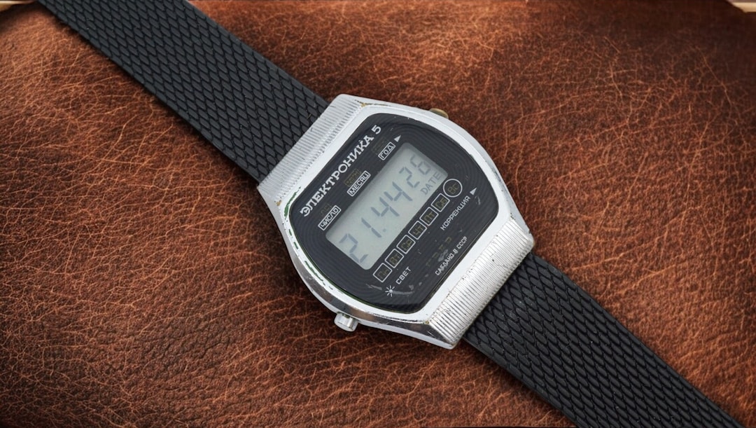 Vintage Soviet Elektronika 5 Digital Watch LCD Display USSR Quartz ...