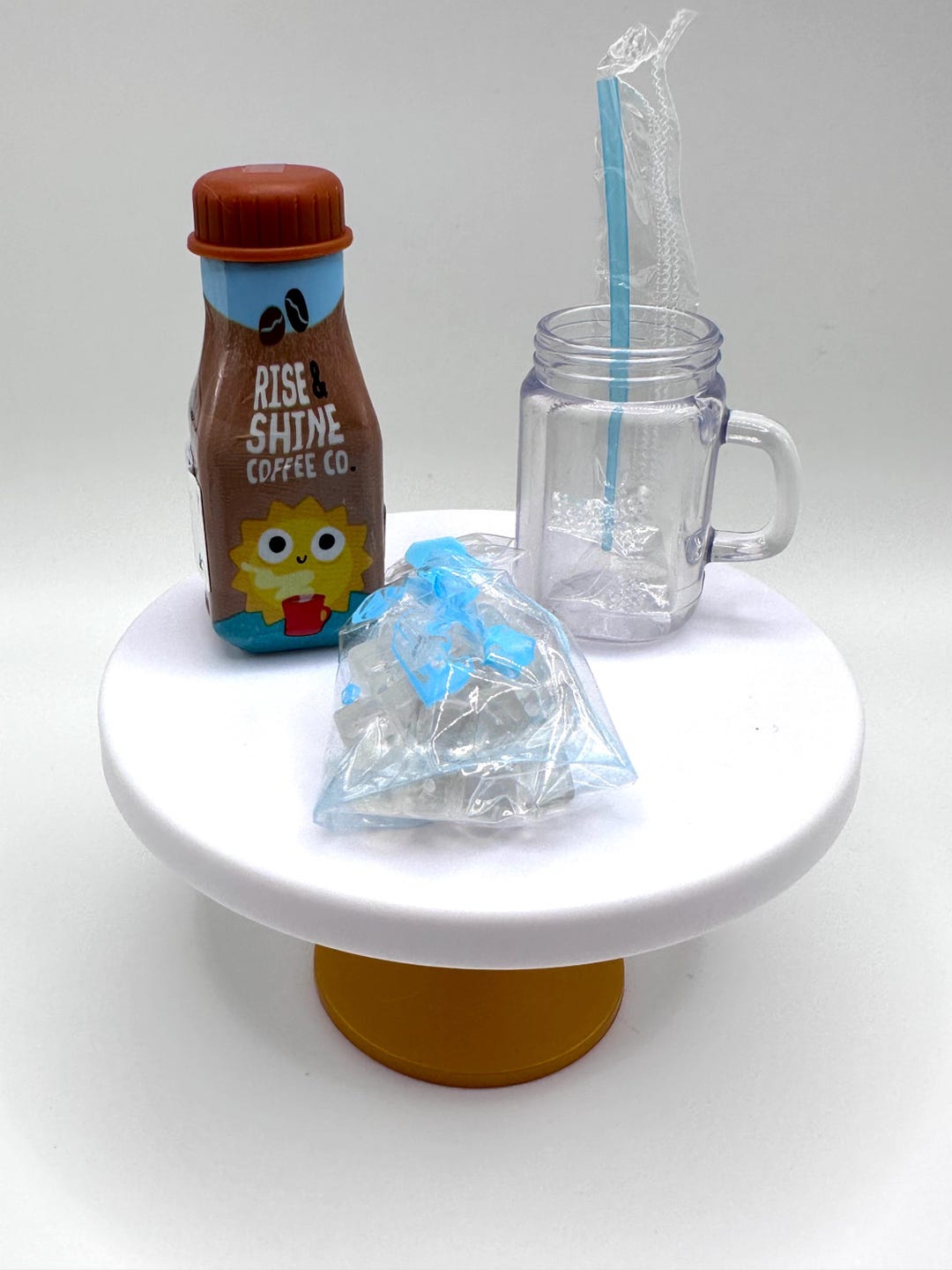Miniverse Cafe - Iced Coffee - Miniverse Iced Coffee - Mini Verse Iced ...