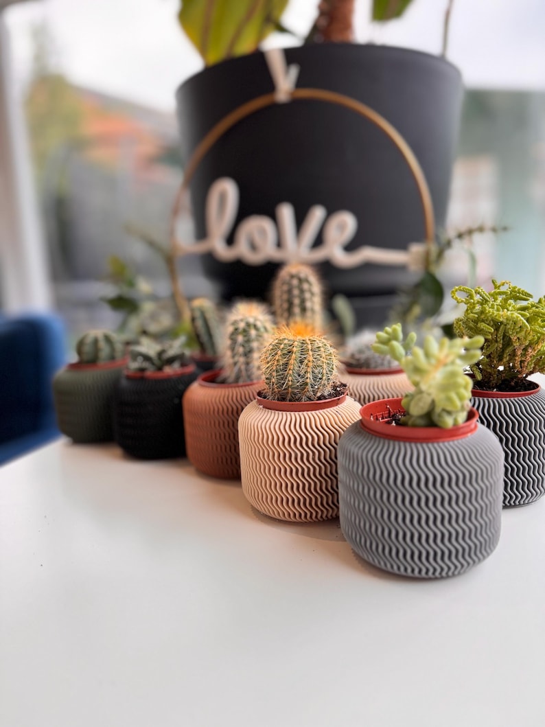Malibu Indoor Unique, Modern Plant Pot - Multiple Sizes / Colours ...