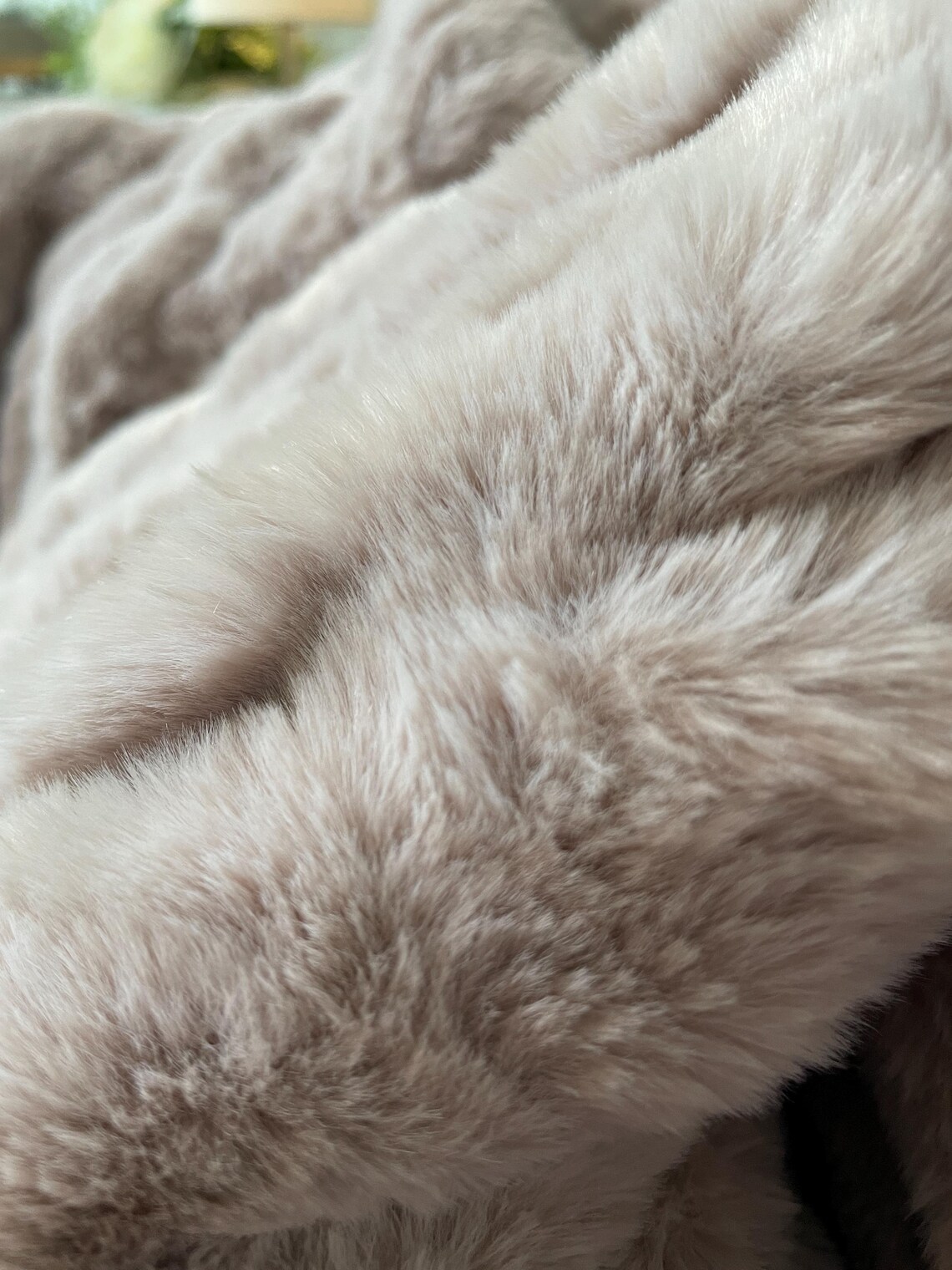 Luxury Faux Fur Blanket: Plush Cozy Throw, Holiday Home Decor - Etsy