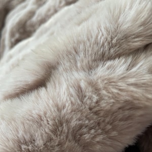 Luxury Plush Faux Fur Blanket: Soft, Cozy Throw for Home Decor - Etsy