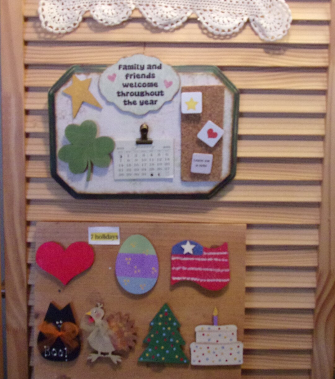 Welcome Family and Friends All Year Seasonal/holiday Plaque - Etsy