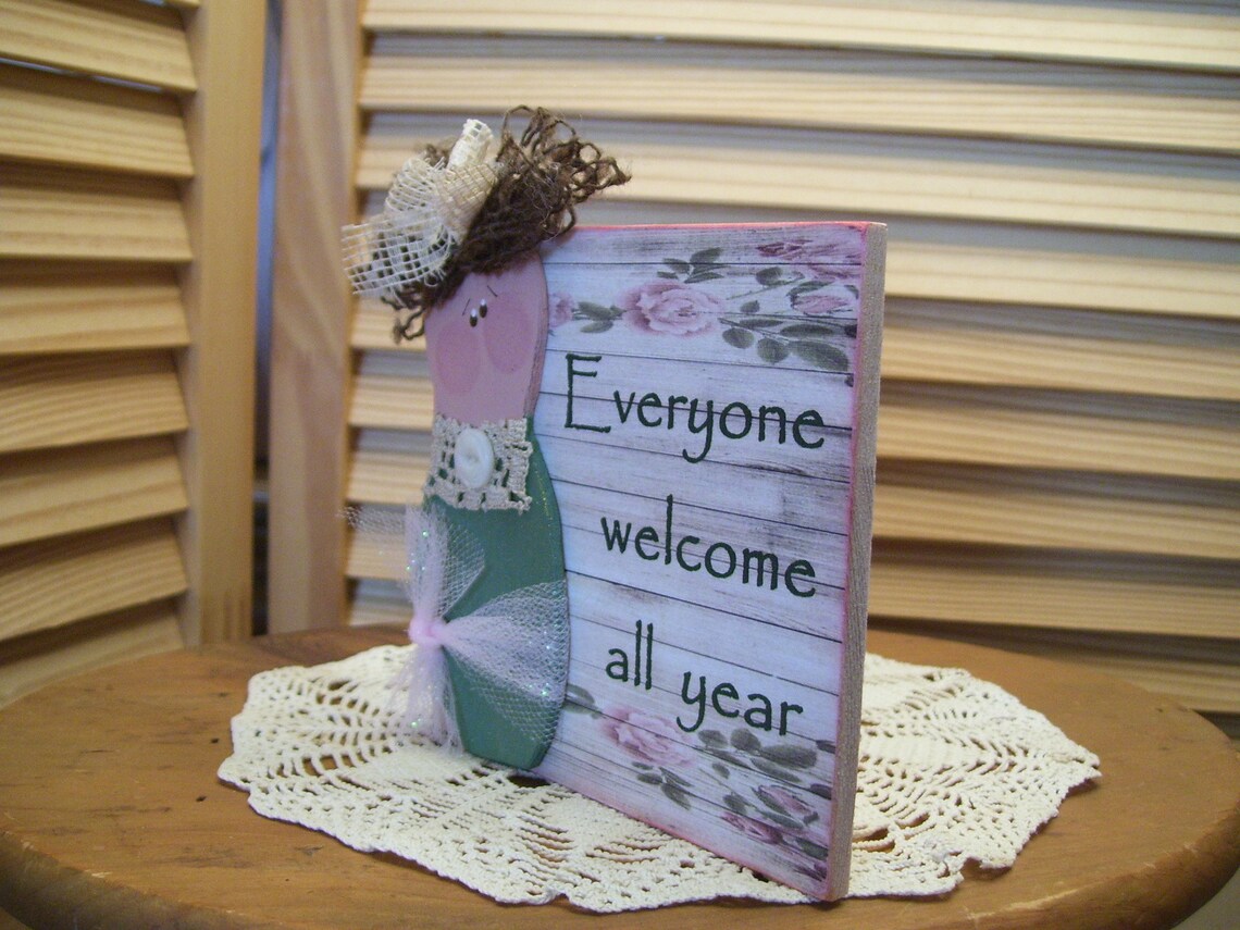 Everyone Welcomeall year Sign | Etsy