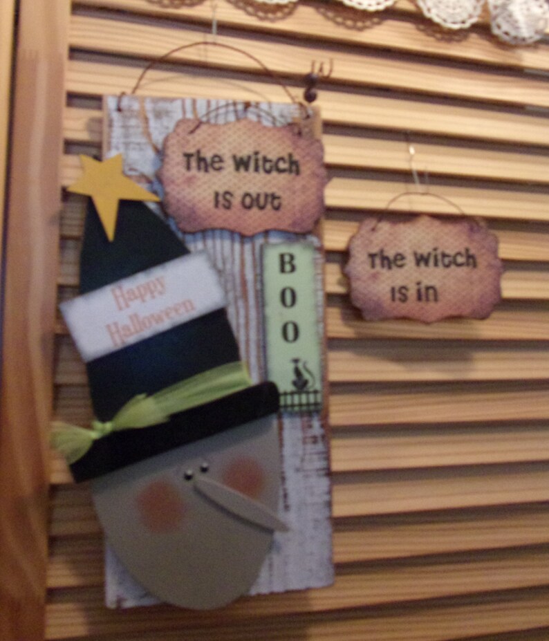 Reversible Witch is In/out Halloween Door Sign - Etsy