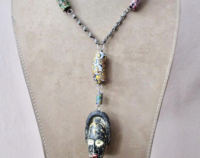 TWO FACED: Vintage African Trade Beads Necklace 2 Sided Carved Face ...