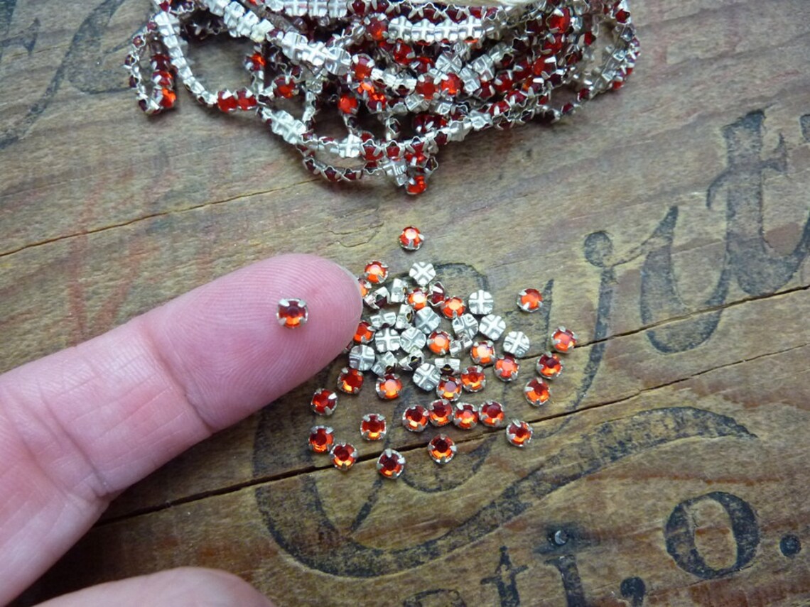Rhinestone Vintage Sew on Rhinestones Rose Montee 3mm Siam Red (50 Pcs ...