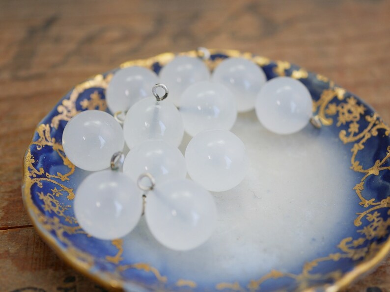 Vintage Glass Drop Beads 14mm Milk Glass Drop Bead Opal White - Etsy