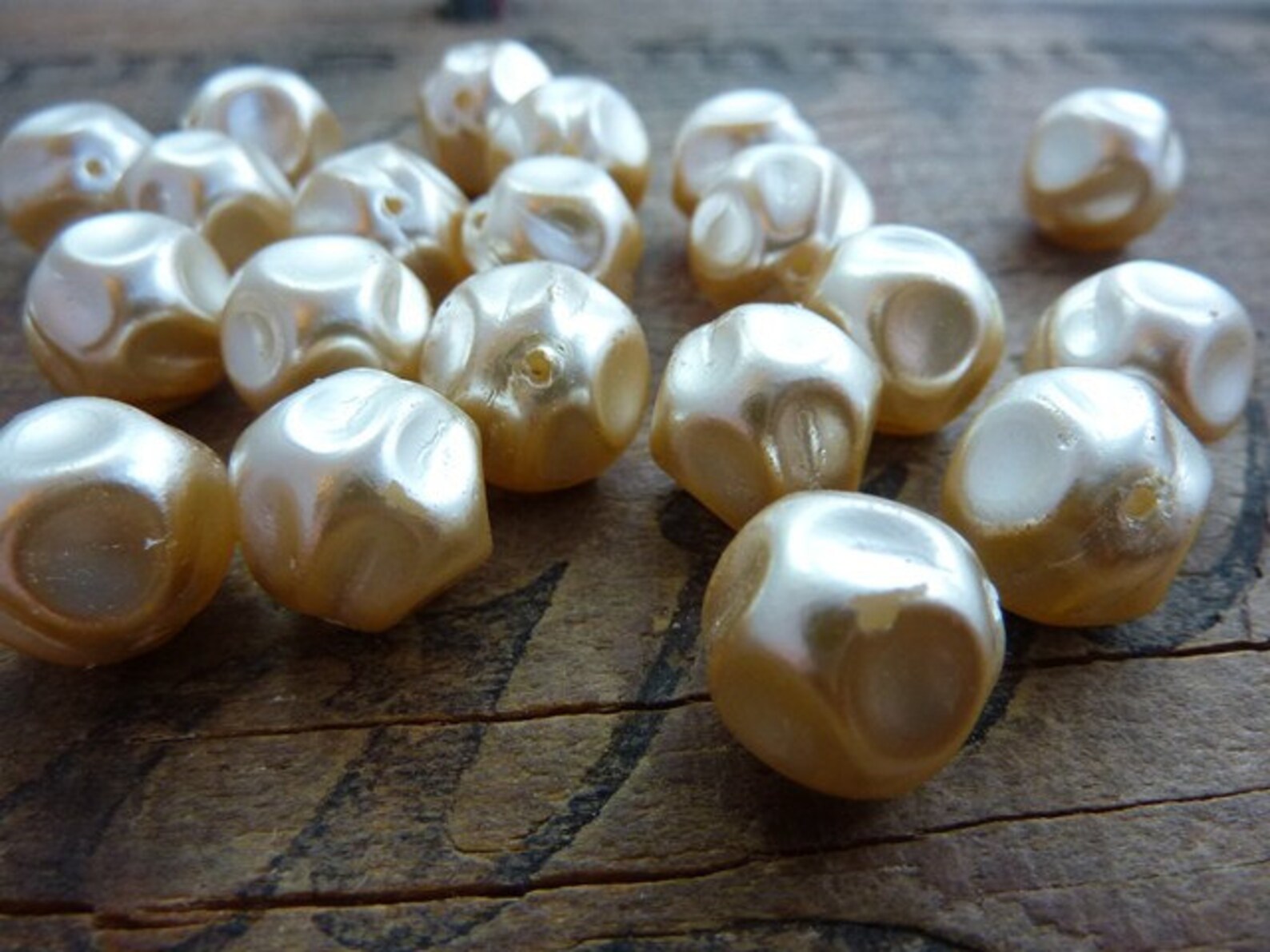 Glass Pearl Baroque Pearls Vintage Pearls Cream Color 14mm - Etsy