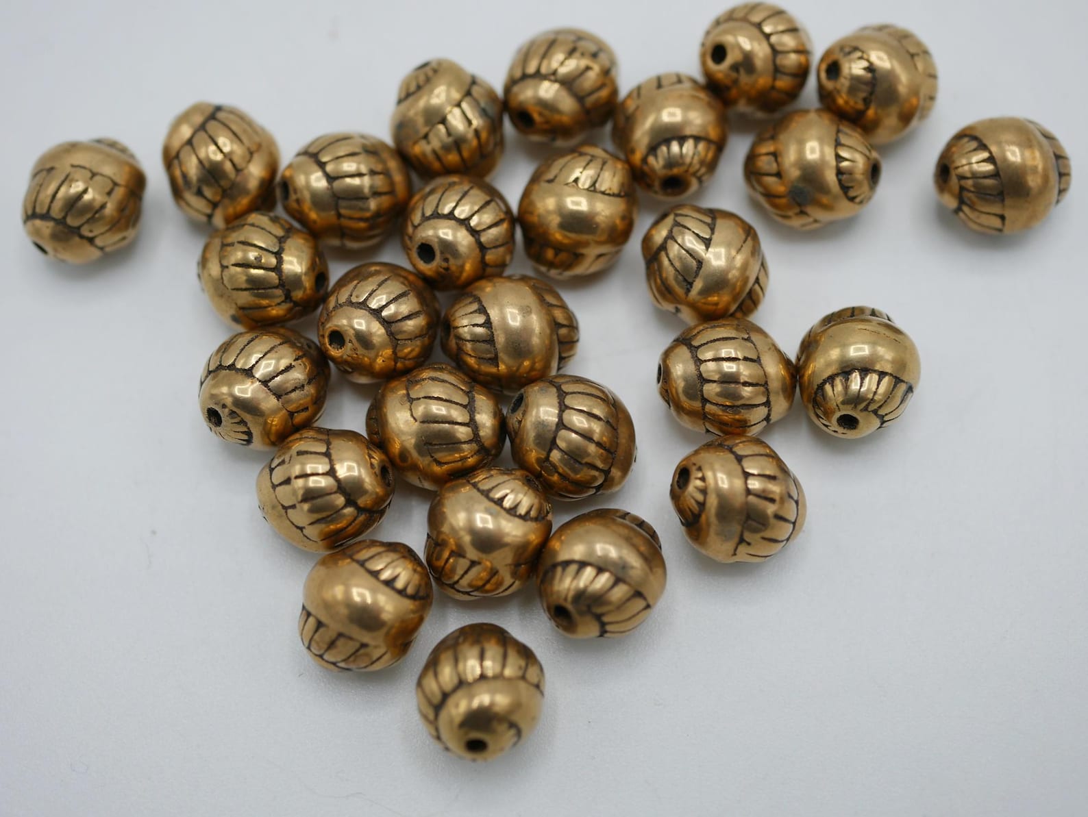 Ornate Round Bead 8mm Antiqued Gold Metallized Acrylic Lightweight ...