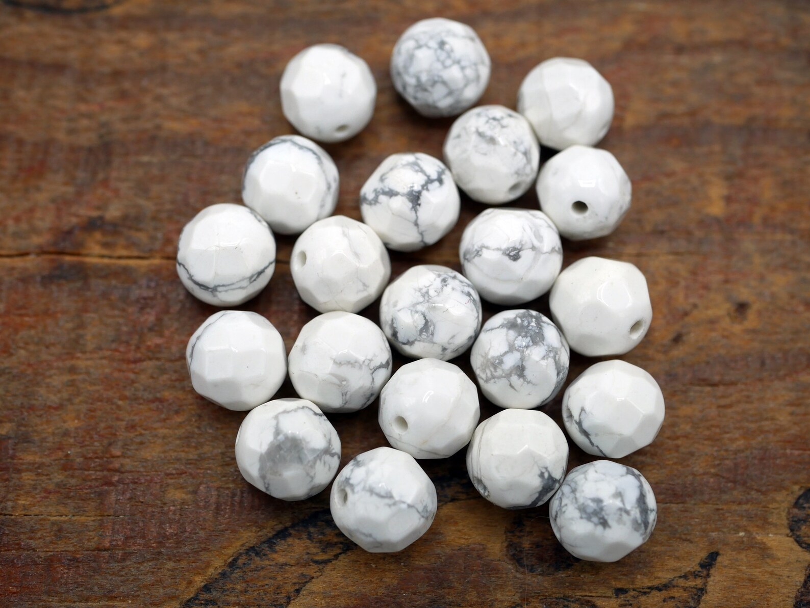 White Gray Howlite Faceted 8mm Round Gemstone Bead (12 Beads) X616 - Etsy