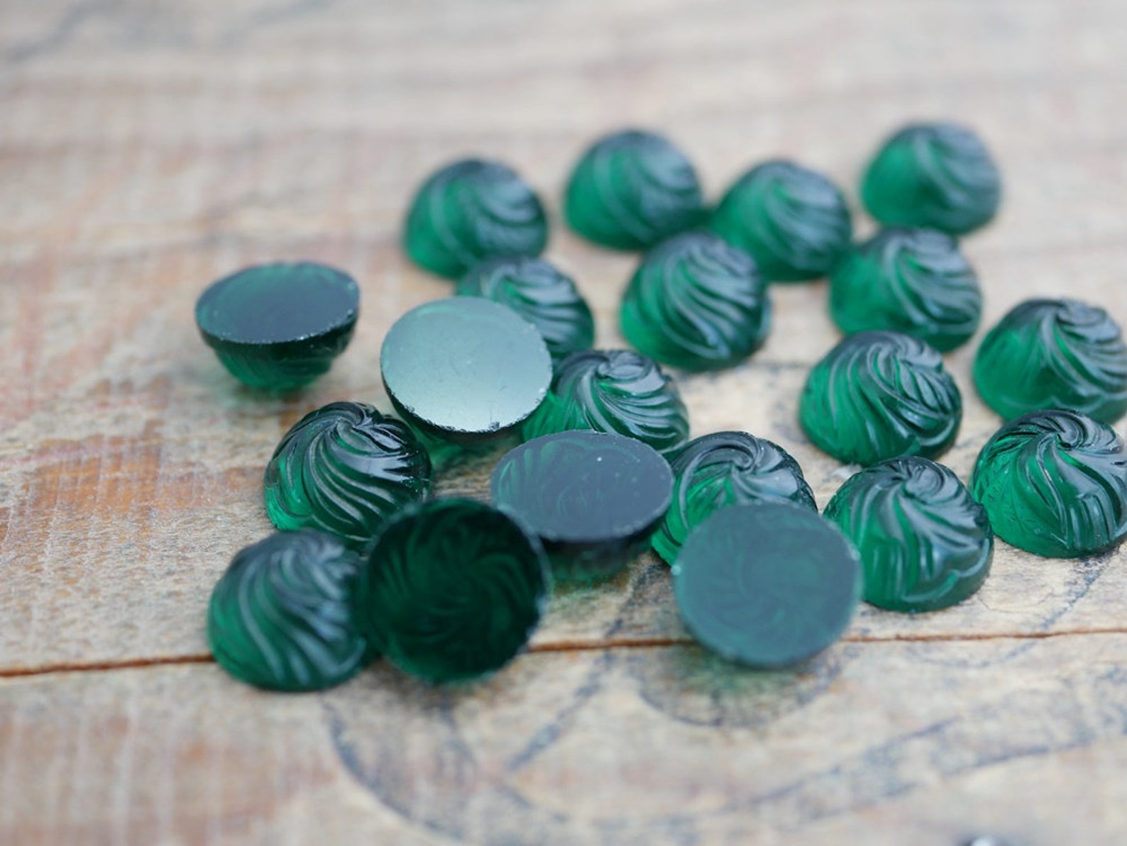 Cabochon 11mm Art Deco Emerald Green Cabochon With Pattern | Etsy