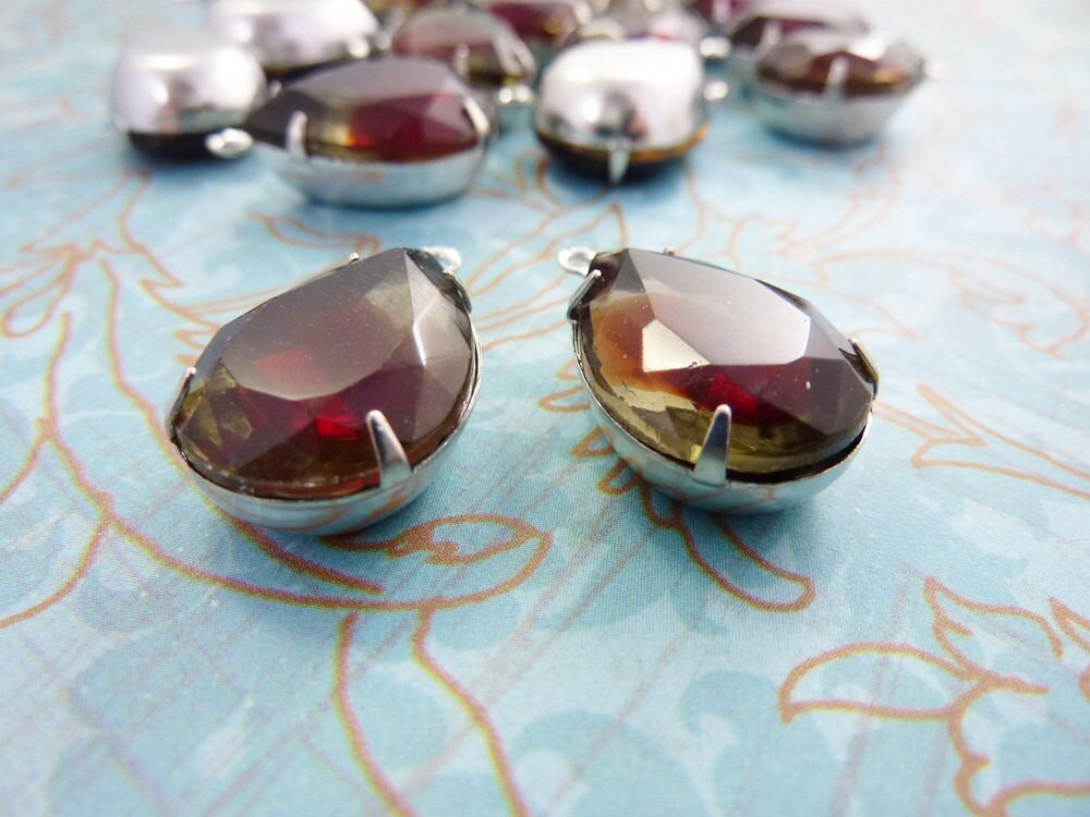 Rhinestone Drop Vintage 18x13mm Glass Rhinestone Red Gray Two Tone in ...