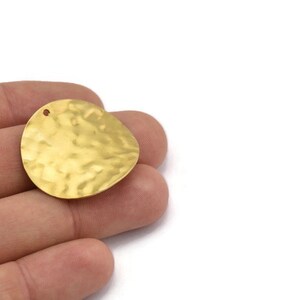 Hammered Wave Discs, 8 Raw Brass Hammered Wave Discs With 1 Hole (32mm ...