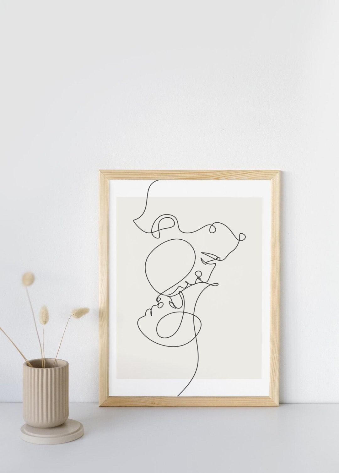 Abstract Kiss Line Art | Minimalist One-line Couple Drawing | Romantic ...