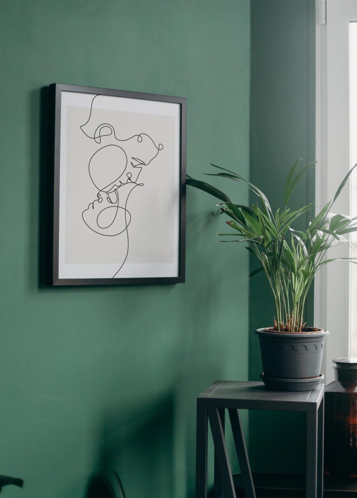 Abstract Kiss Line Art | Minimalist One-line Couple Drawing | Romantic ...