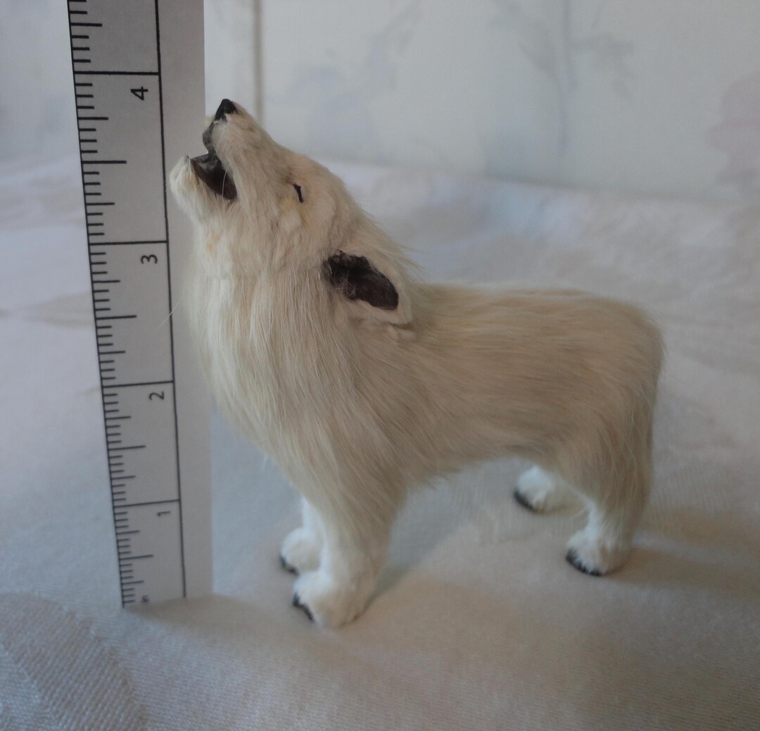 Vintage Rabbit Hair Wolf Figurine Ceramic Howling Wolf Sculpture ...